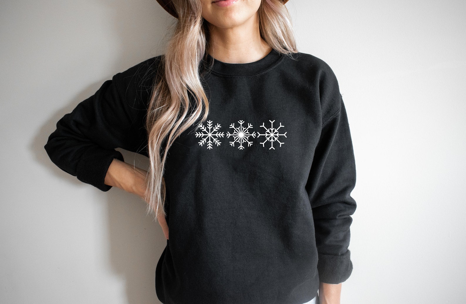Snowflake Sweatshirt Christmas Sweatshirt Snowflake Graphic - Etsy