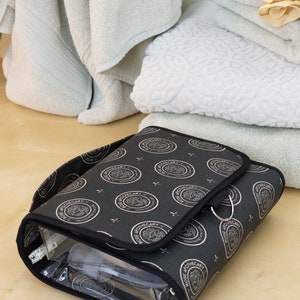 Tri-fold Toiletry Bag + Videos - Etsy