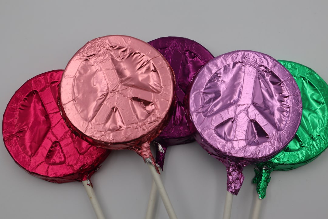 12 Chocolate Peace Sign Lollipops - Etsy