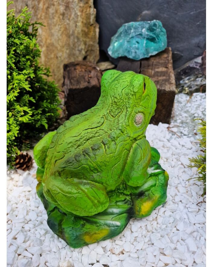 Lifelike Frog Statue Plastic Sculpture Garden Frog Figure Outdoor ...