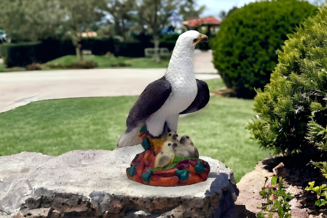 Plastic Eagle With Eaglets Bird Sculpture Standing Eagle Figure Garden ...
