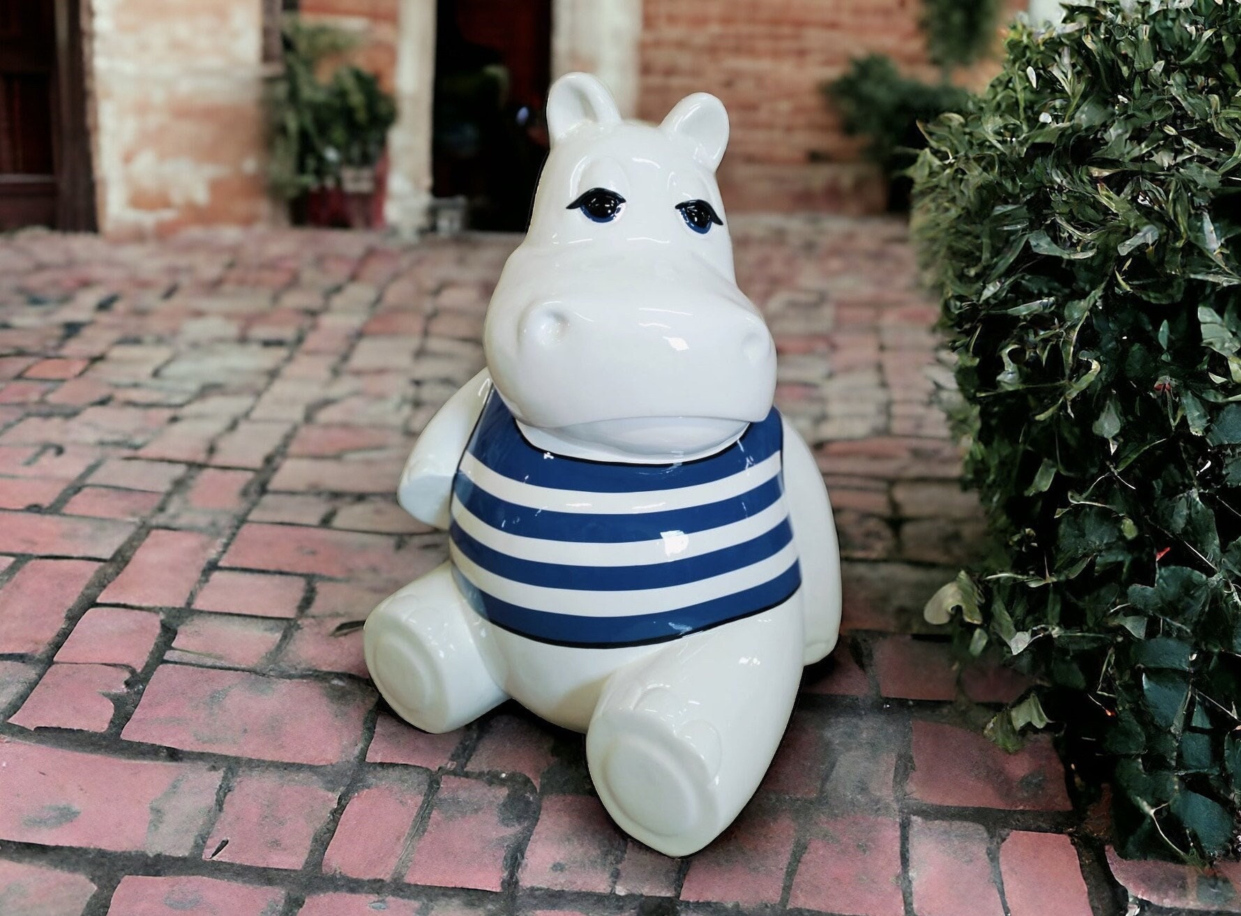 Cute Hippo Statue Plastic Hippo Sailor Figure Outdoor Garden Decoration ...