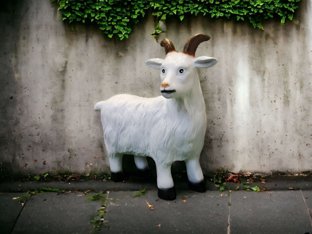 Realistic Goat Figurine Plastic Goat Animal Statue Goat Decor White ...