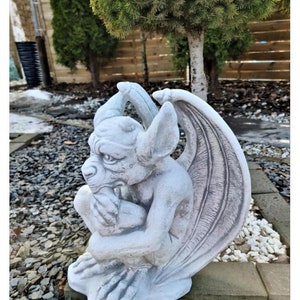 Gargoyle Statue Plastic Gargoyle Outdoor Garden Figure - Etsy