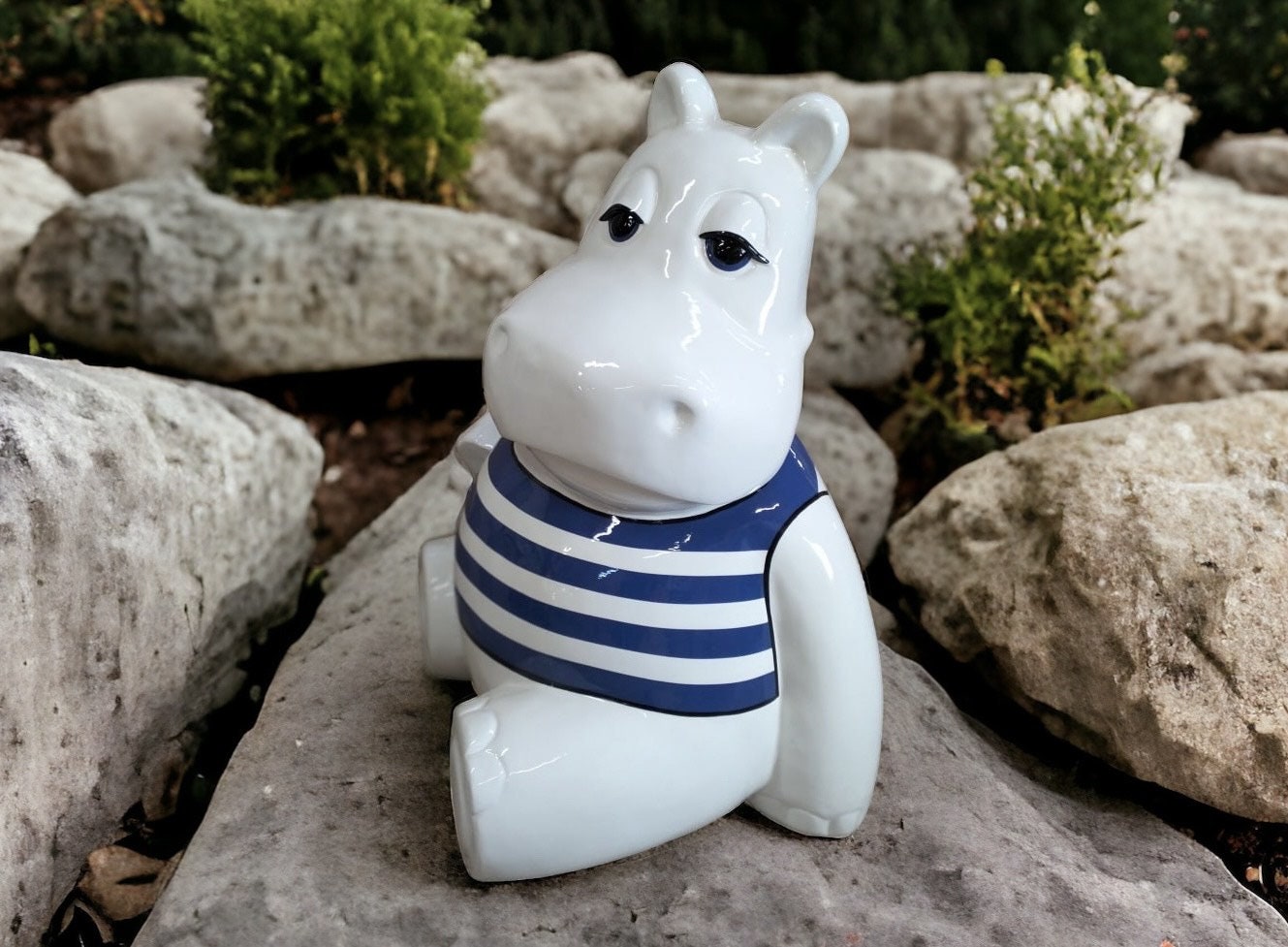 Cute Hippo Statue Plastic Hippo Sailor Figure Outdoor Garden Decoration ...