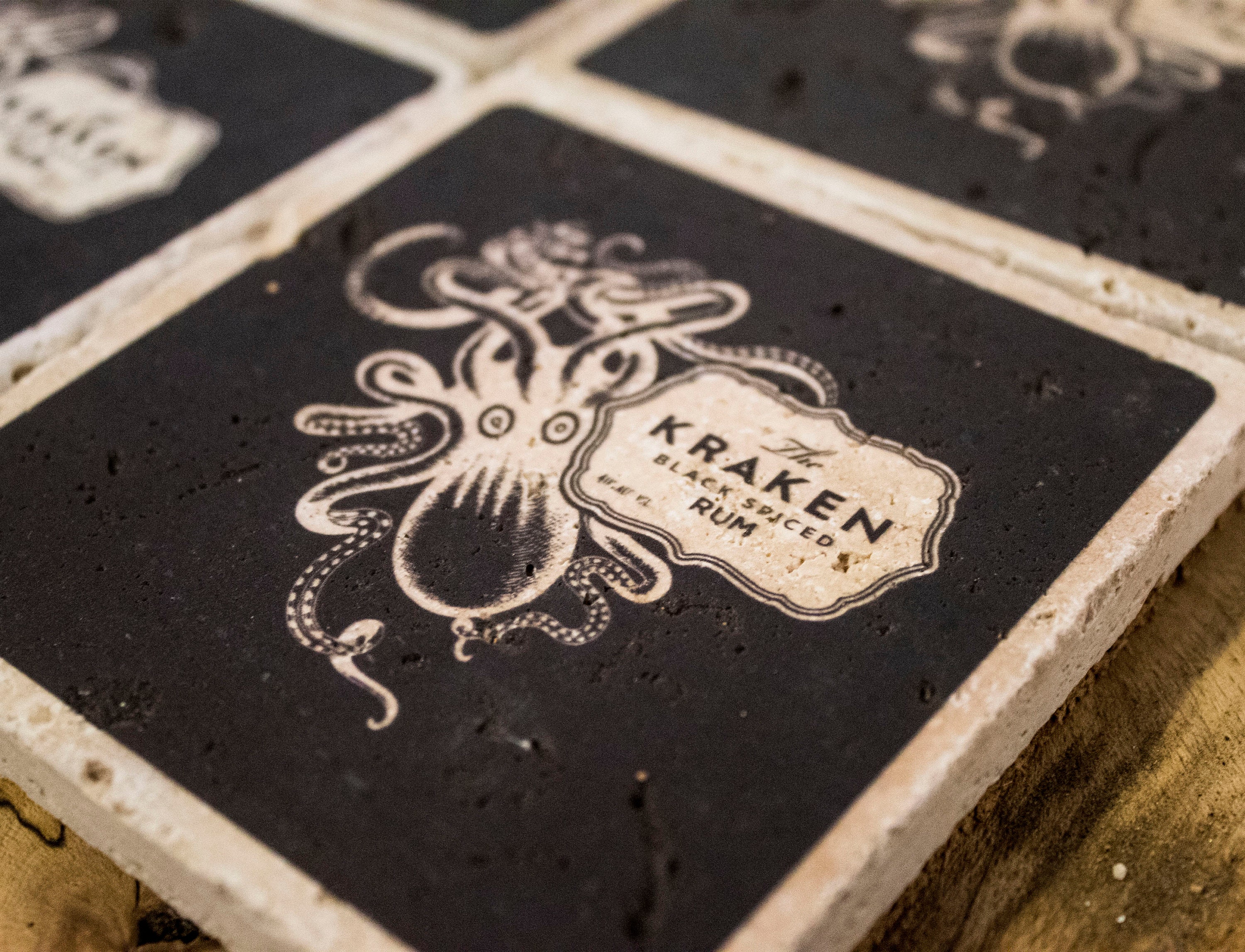 Posavasos de piedra: colección de ron Kraken conjunto de 4 / - Etsy España