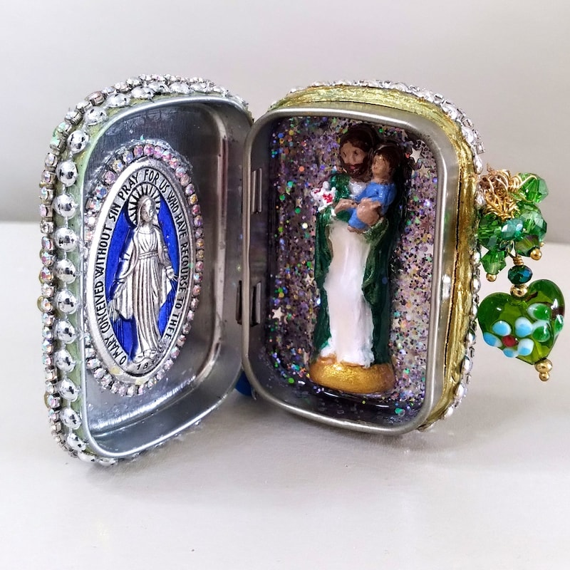 Catholic Pocket Shrine - Etsy