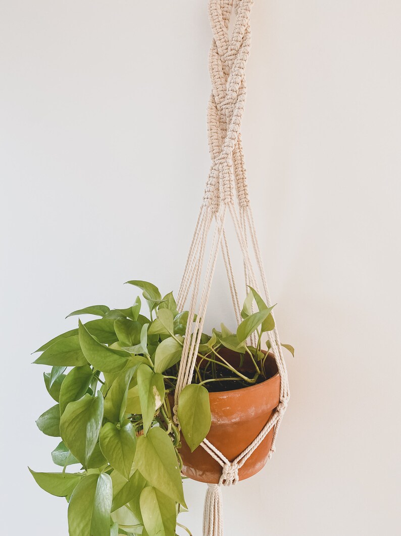 Macrame infinity Plant Hanger / Gifts for Her/ - Etsy