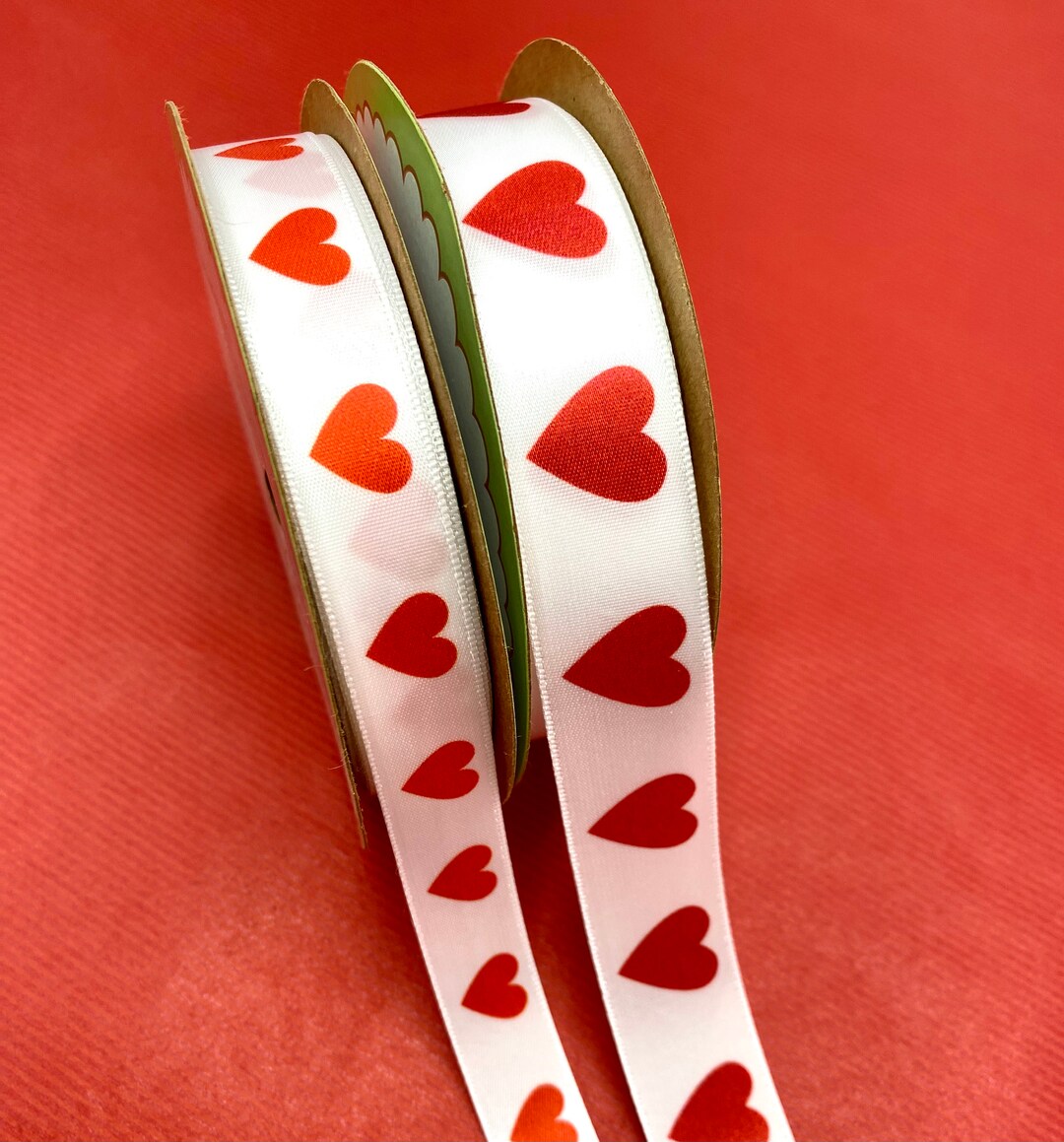 Valentine Ribbon Red Hearts in a Row for Gift Wrap, Favors, Quilting ...