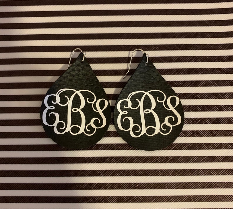 How To Monogram Faux Leather Earrings | Paul Smith