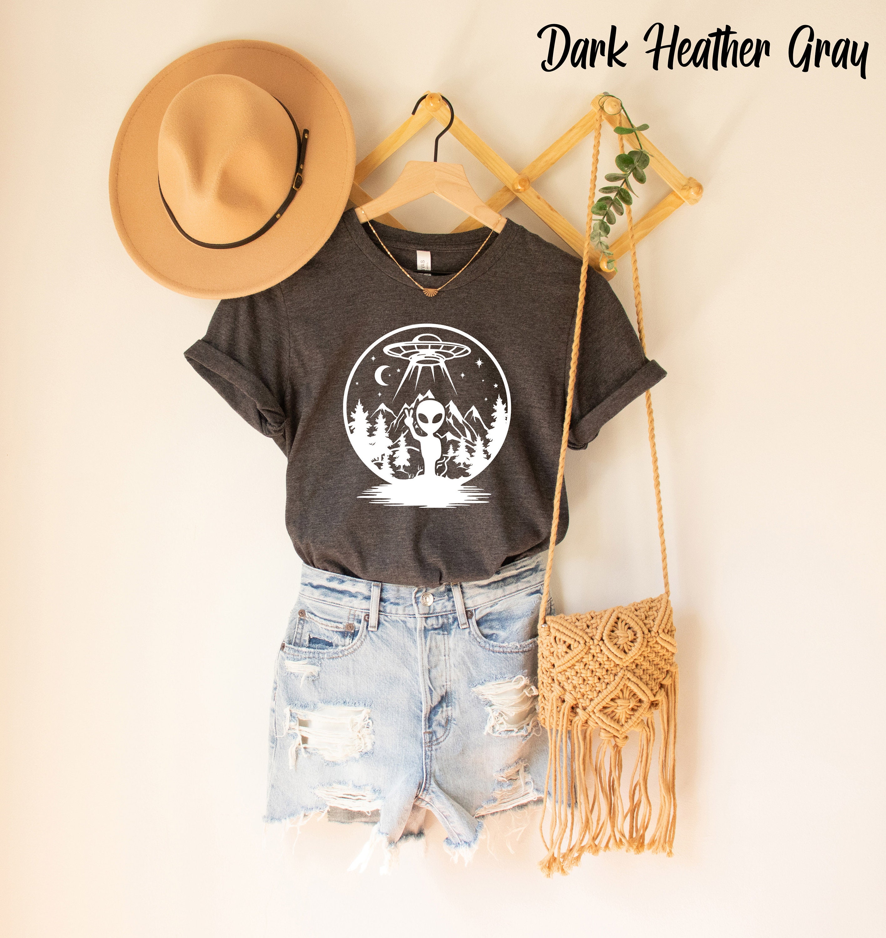 Alien Shirt Retro Alien Shirt Cute Alien Shirt Alien Lover - Etsy