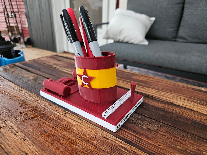 SS EDMUND FITZGERALD Funnel Pen Pot by Theroller3d, Desk or Table ...