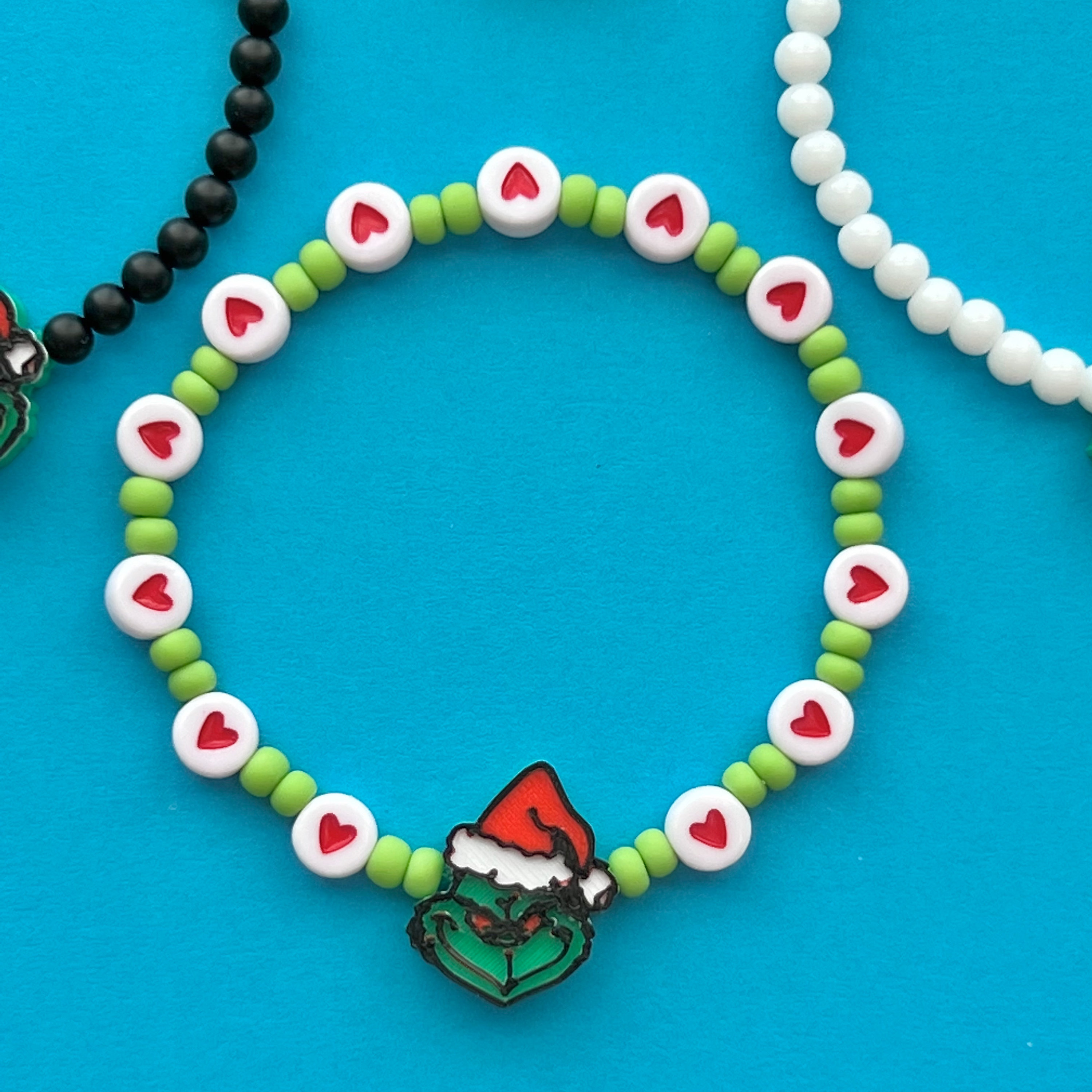 Grinch Charm Beaded Bracelets - Etsy