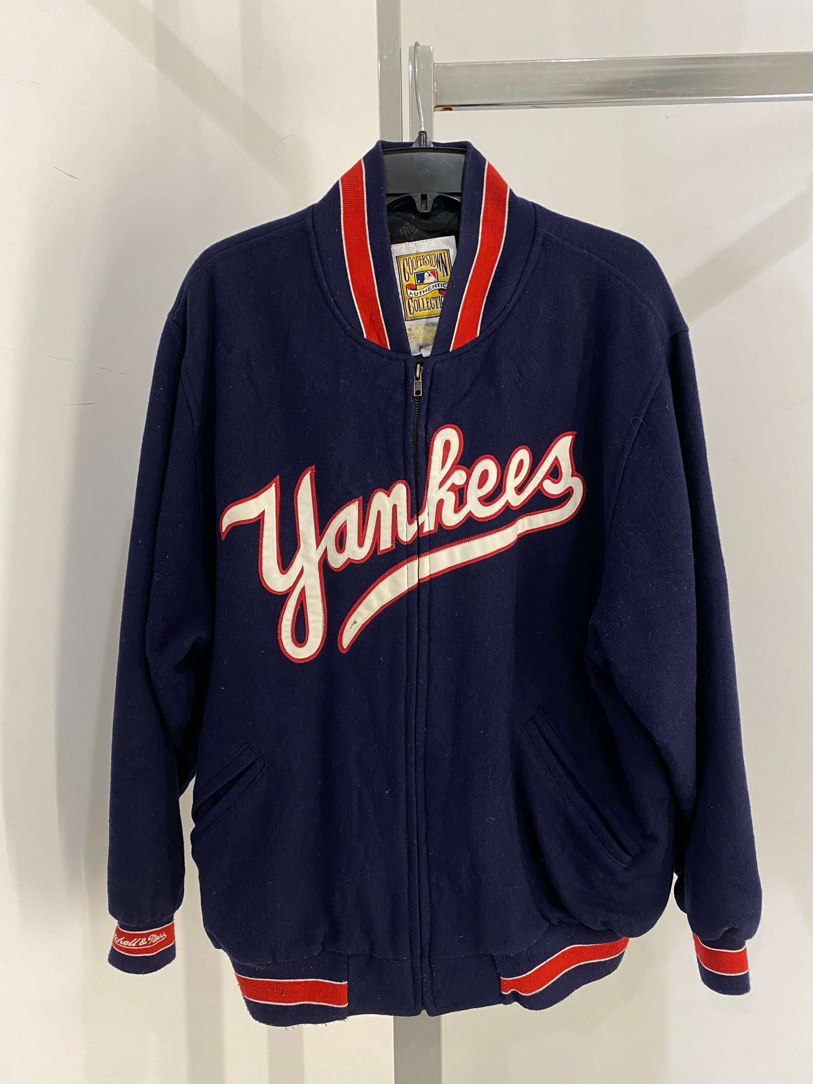 Unusual Dugout & Batting Practice Jacket Designs - Sports Logo General ...