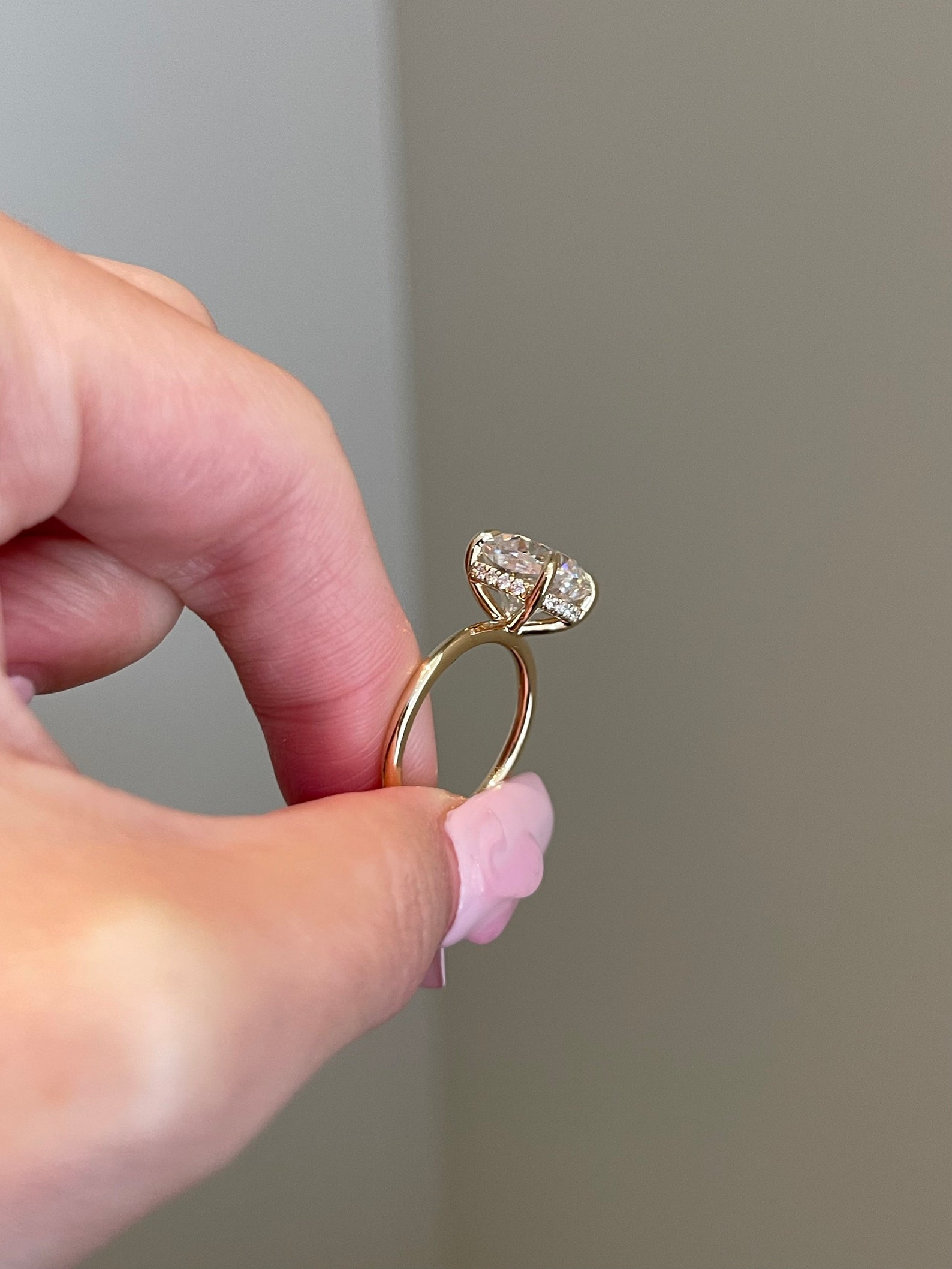 4 Carat Brilliant Square Cushi Moissanite 4-prong Hidden Halo Solitaire ...