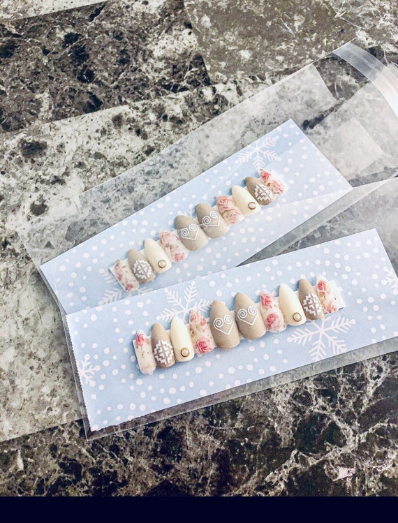 Hmong Pressed on Nails - Etsy