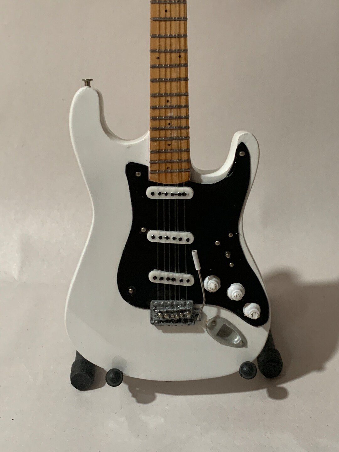 Fender Player Strat Miniature 10 Guitar With Stand. - Etsy