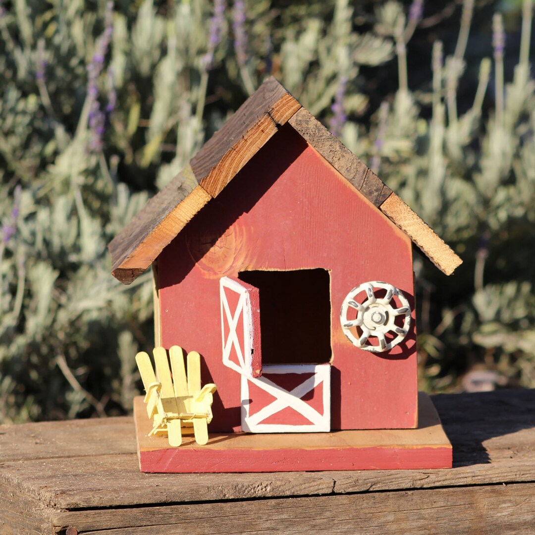 Lil' Red Barn - Etsy