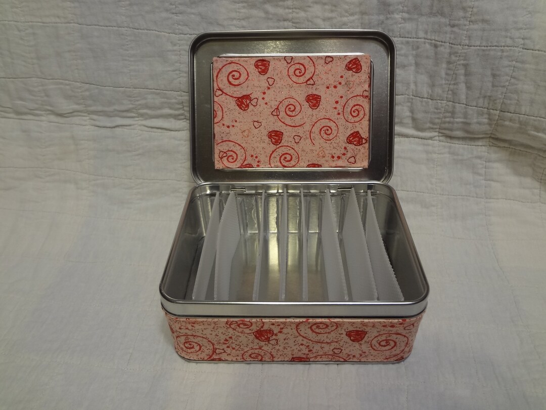 Pink and Red Heart Print Earring Organizer, Gift Box, Earring Storage ...