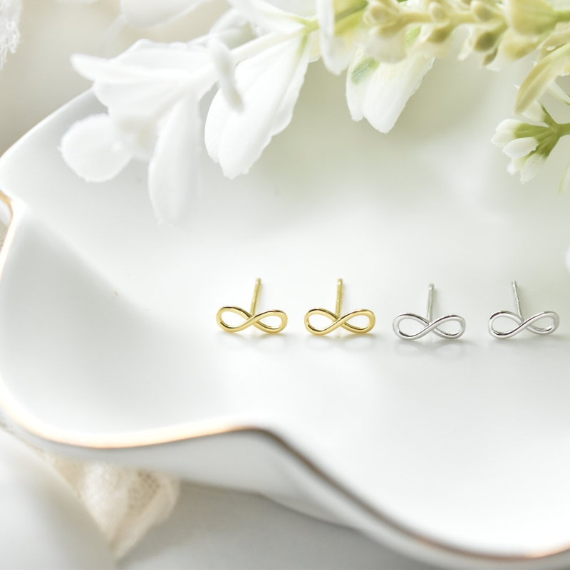 Infinity Earring - Etsy