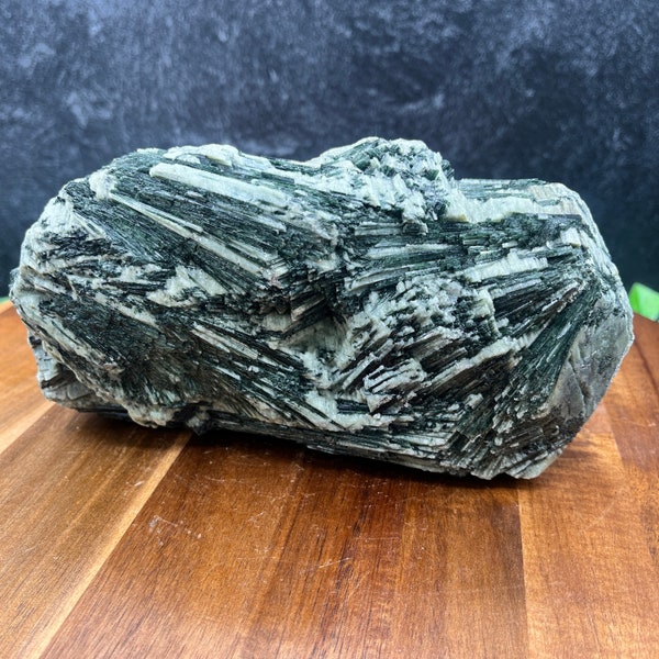 Actinolite - Etsy