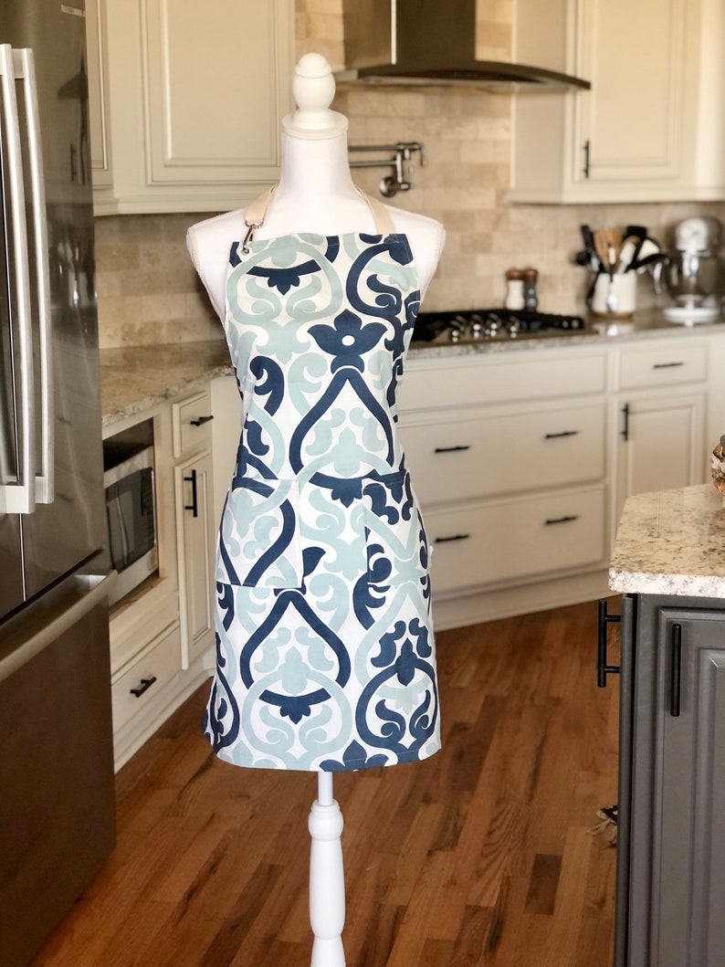 Womens Apron With Adjustable Neck Strap, One Grommet and Swivel Lobster ...