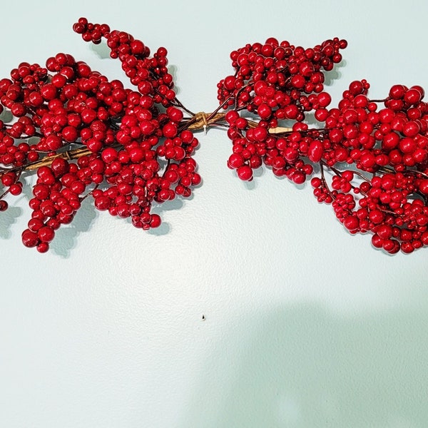 Berry Swag - Etsy