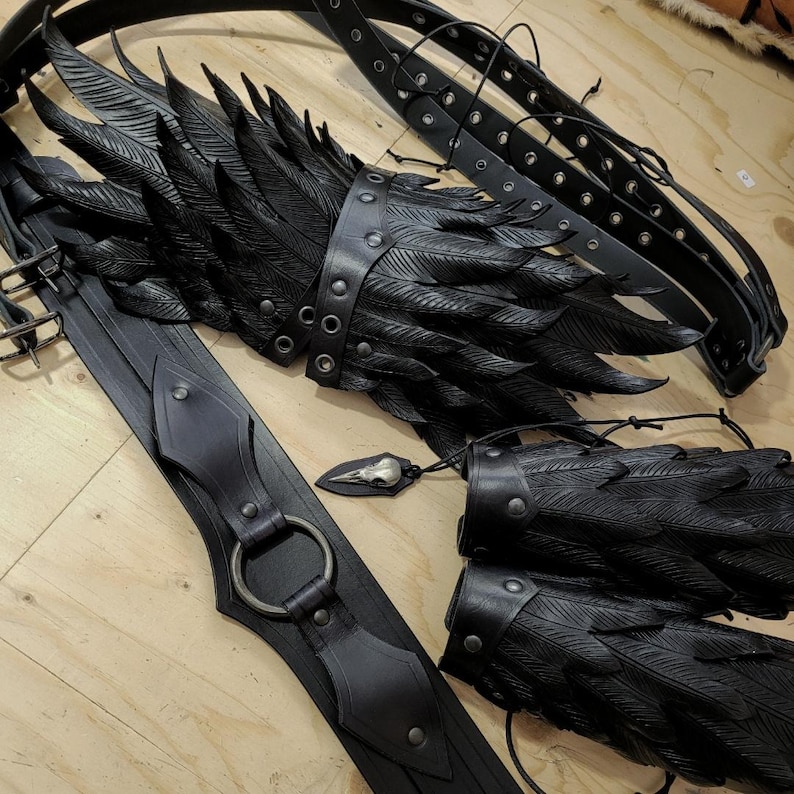 Leather Feather Armor Set // Helmet, Pauldrons, Harness, Bracers - Etsy
