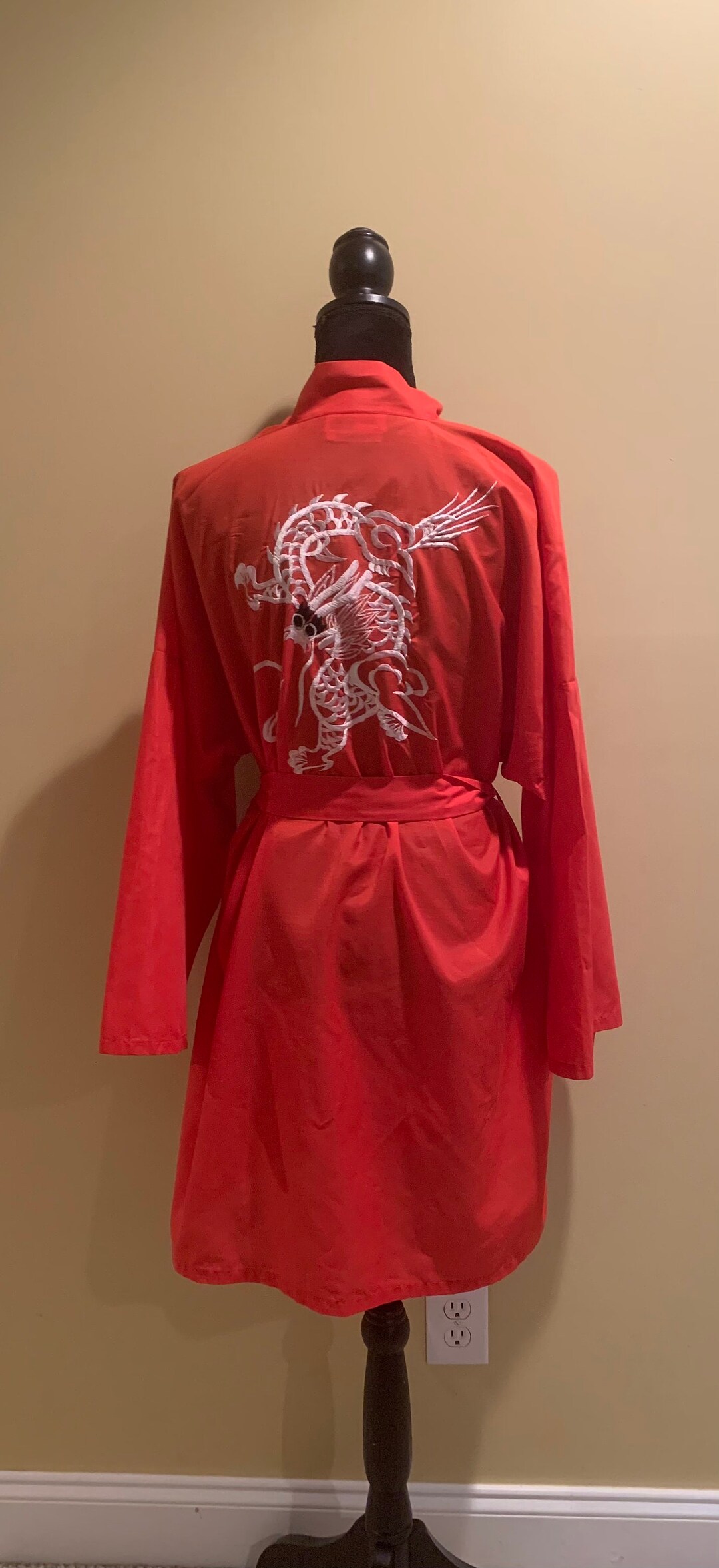 Vintage Lightweight Wrap Style Robe, Short Asian Oriental Embroidery ...