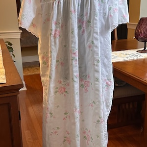 Button Front Short Sleeve House Dress Nightgown Robe Roses Lace Trim ...