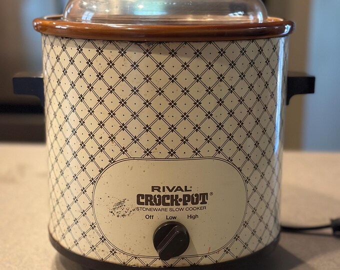 1970s Rival Crock 3.5L Slow Cooker Crock Pot Beige With Lattice Design ...