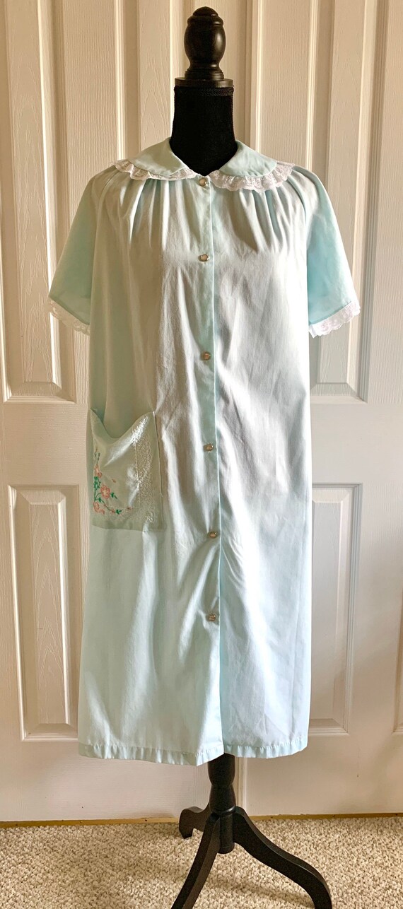Vintage pale blue house dress robe house coat by Caro… - Gem