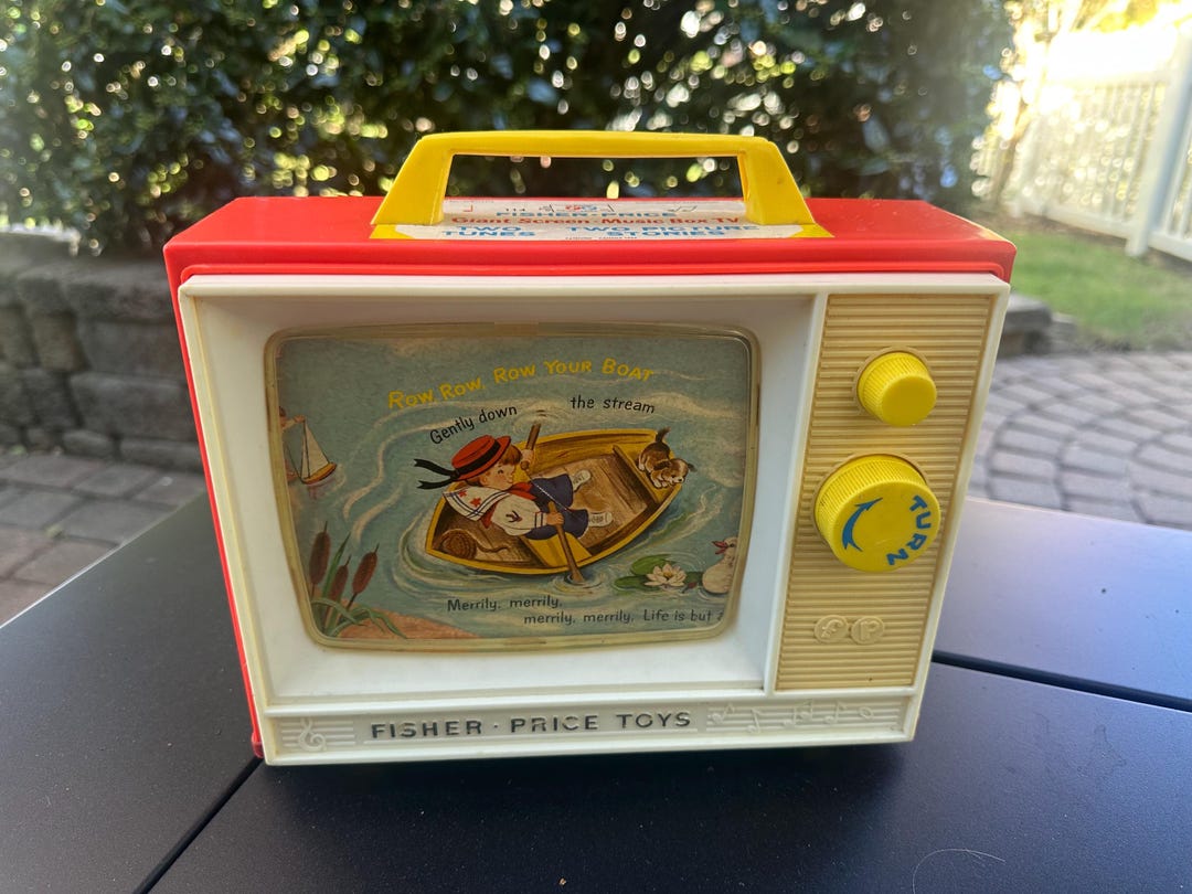 Fisher Price Giant Screen Music Box TV Vintage Wind up Nostalgic Toy ...
