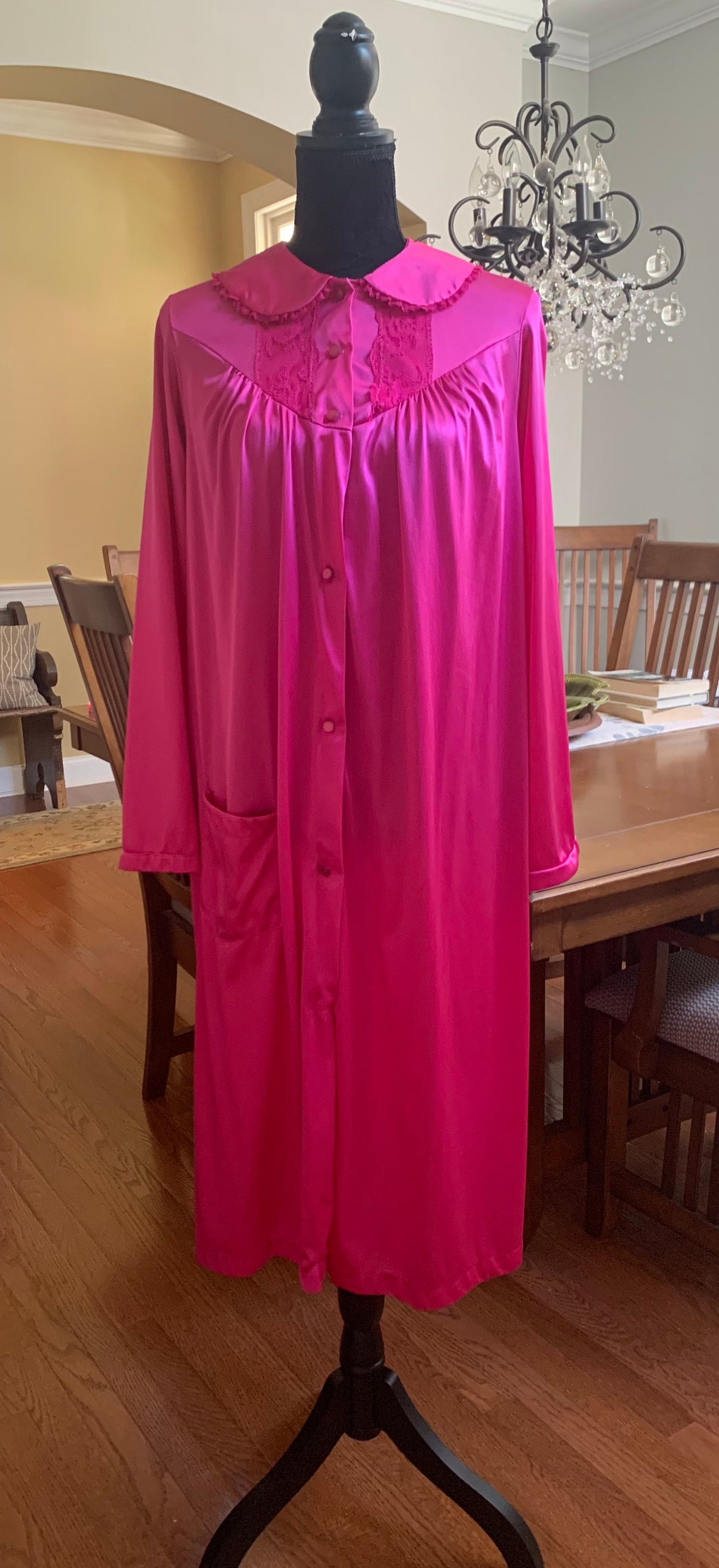 Lightweight Nylon Button-down Robe Fuchsia Vintage Nancy King Size ...
