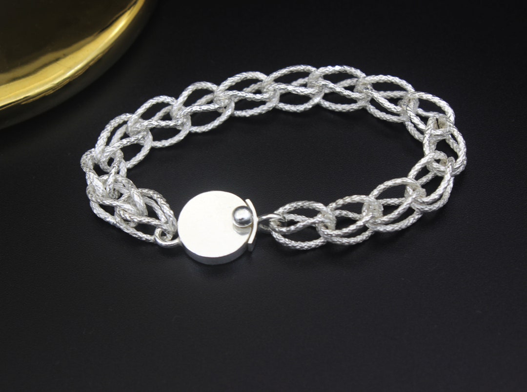 Textured Loop in Loop Chain Bracelet With Box Clasp - Etsy