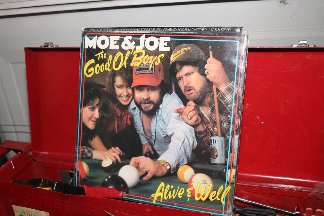 Moe Bandy and Joe Stampley RECORD the Good Ol Boys Alive & Well Pool ...