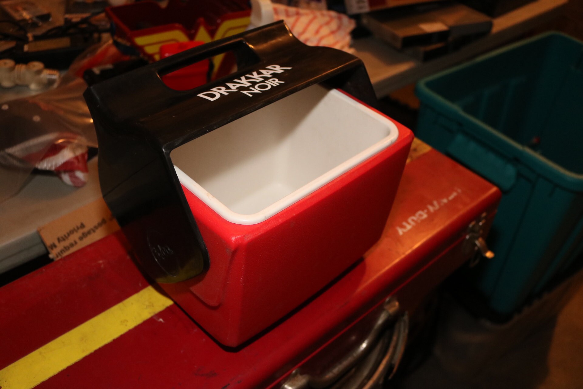 Drakkar Noir Race Igloo Ice Cooler (1992) Racecar Racetrack Race Track ...