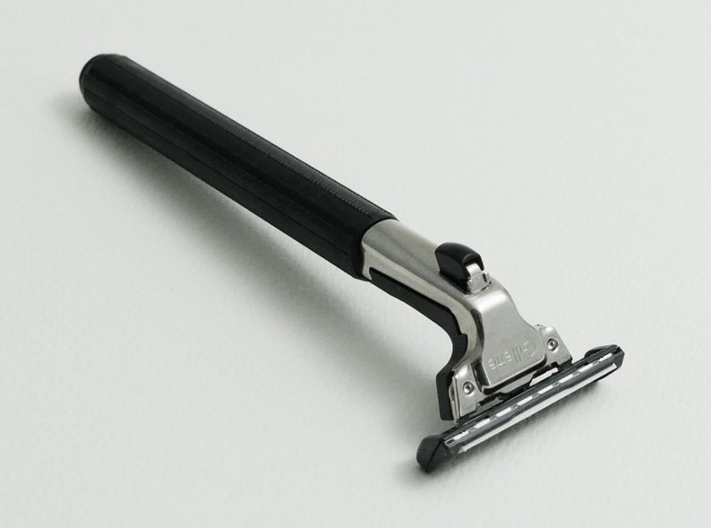 Gillette Contour Plus New Safety Razor Blade NOS Gillette Atra Twin ...