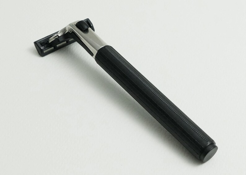 Gillette Contour Plus New Safety Razor Blade NOS Gillette Atra Twin ...