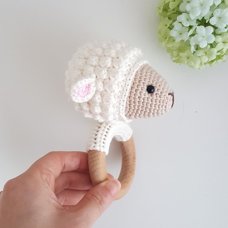 Crochet plush toy Baby Rattle _ Sheep Pattern Pictorial | Etsy
