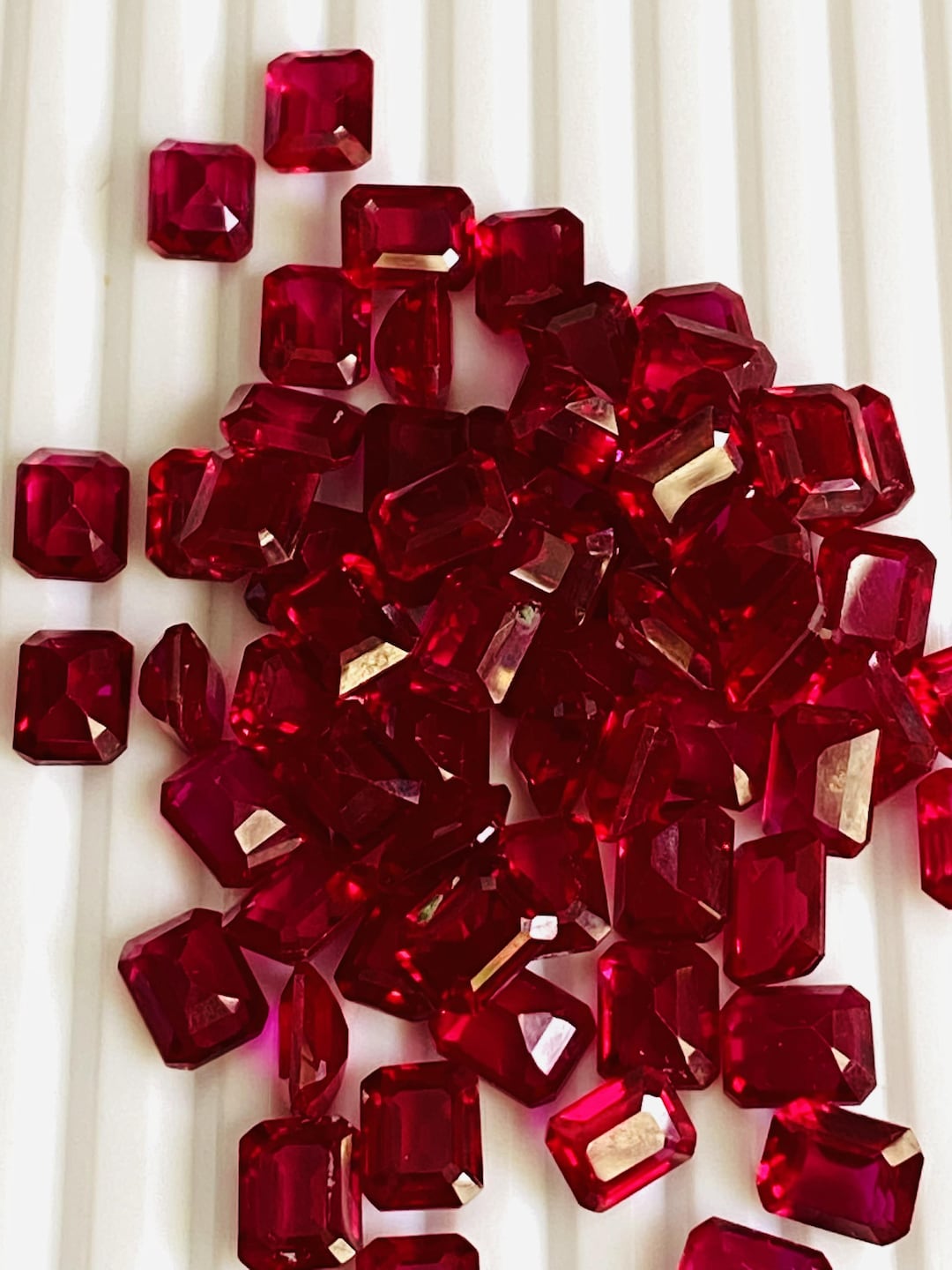 AAA Radiant Cut Lab Ruby Gemstone: Bright Red Faceted Jewelry (4x6 Mm ...