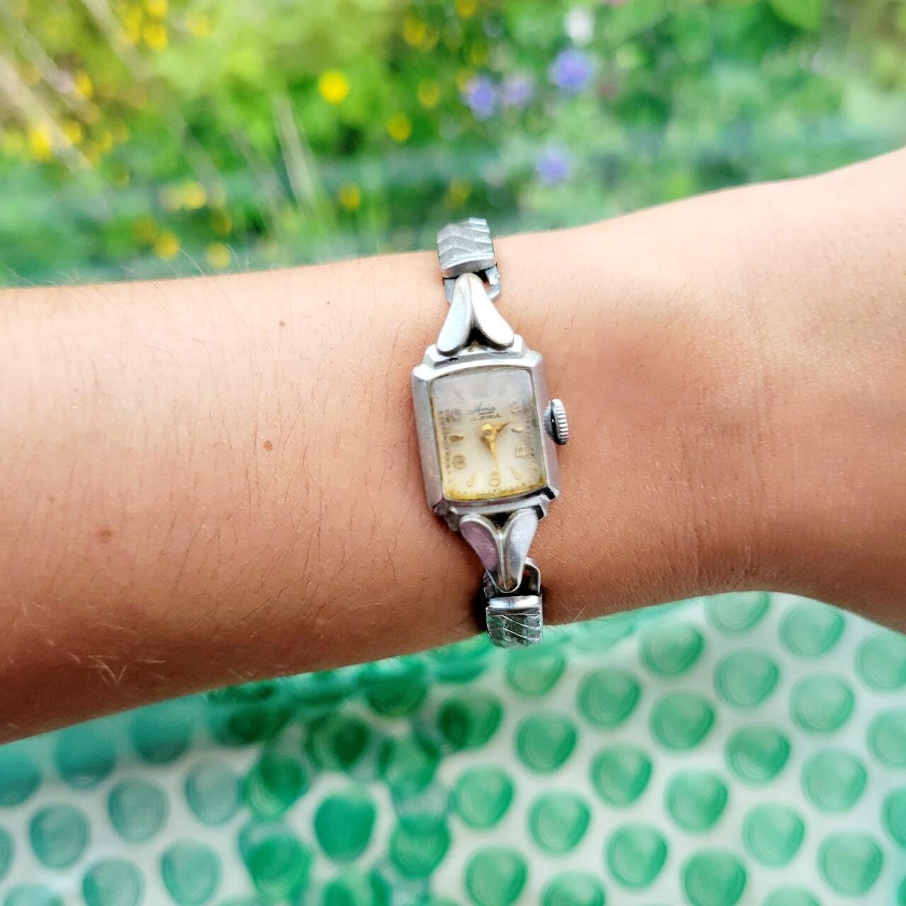 Vintage Swiss Avia Silver & Gold Dainty Classic Stretch Watch - Etsy