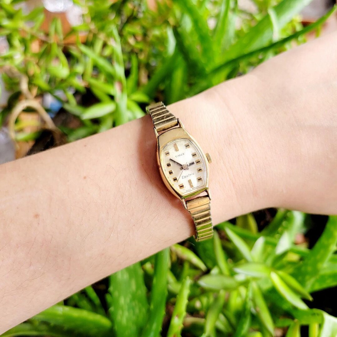 Vintage Timex Electric Stretch Watch - Etsy
