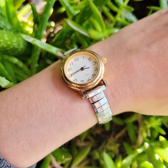 Vintage 17 Jewels Silver & Gold Stretch Watch - Gem