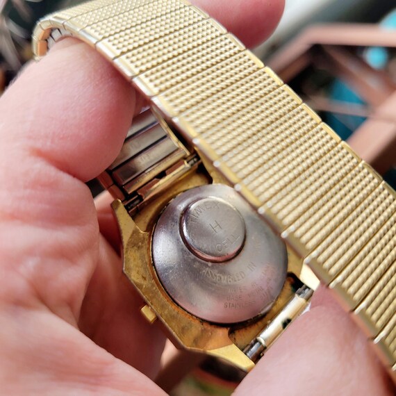 RARE* Vintage Timex SSQ H Cell Digital Gold & Brown S… - Gem