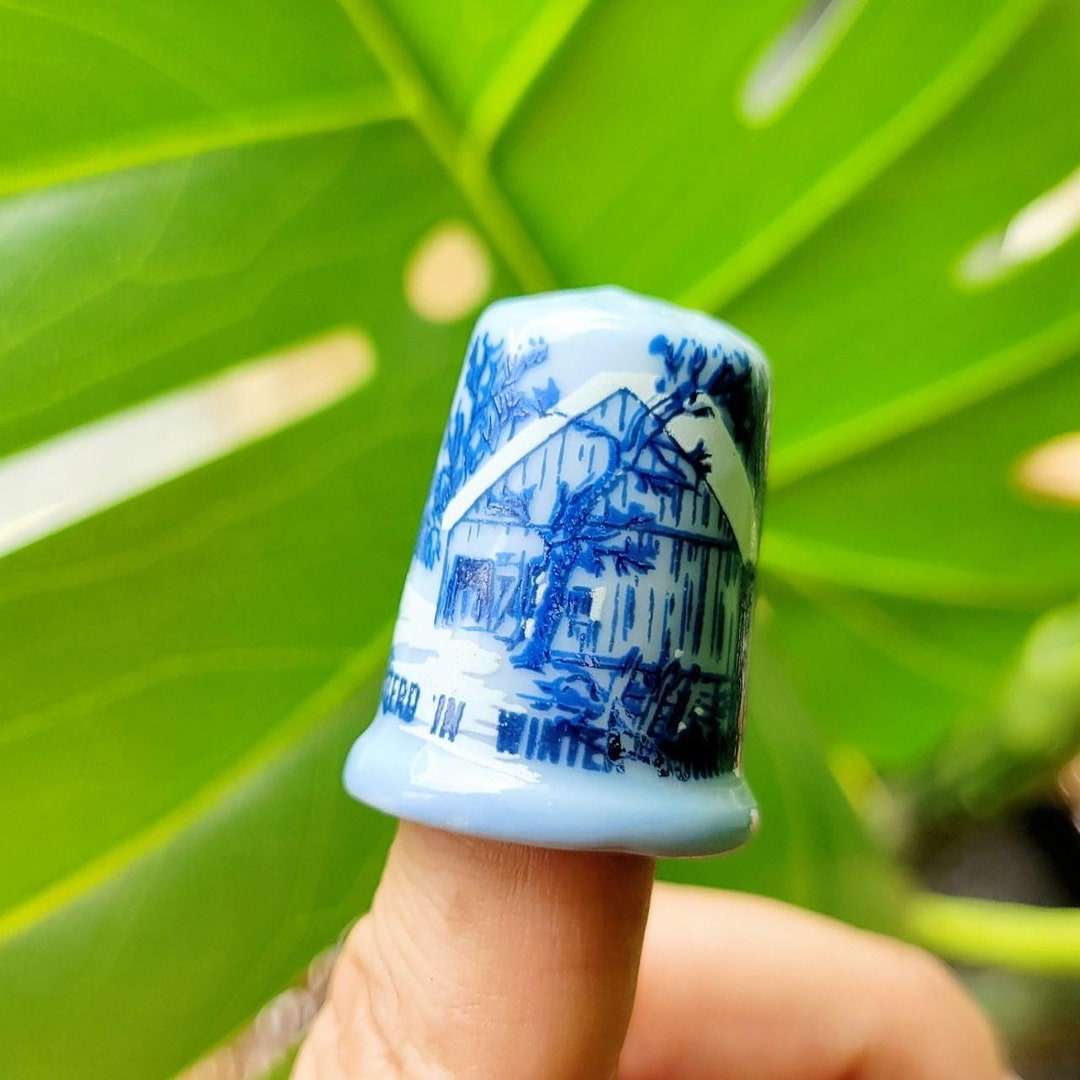 Vintage Winter Barn "the Old Home Sterd in Winter" Thimble - Etsy