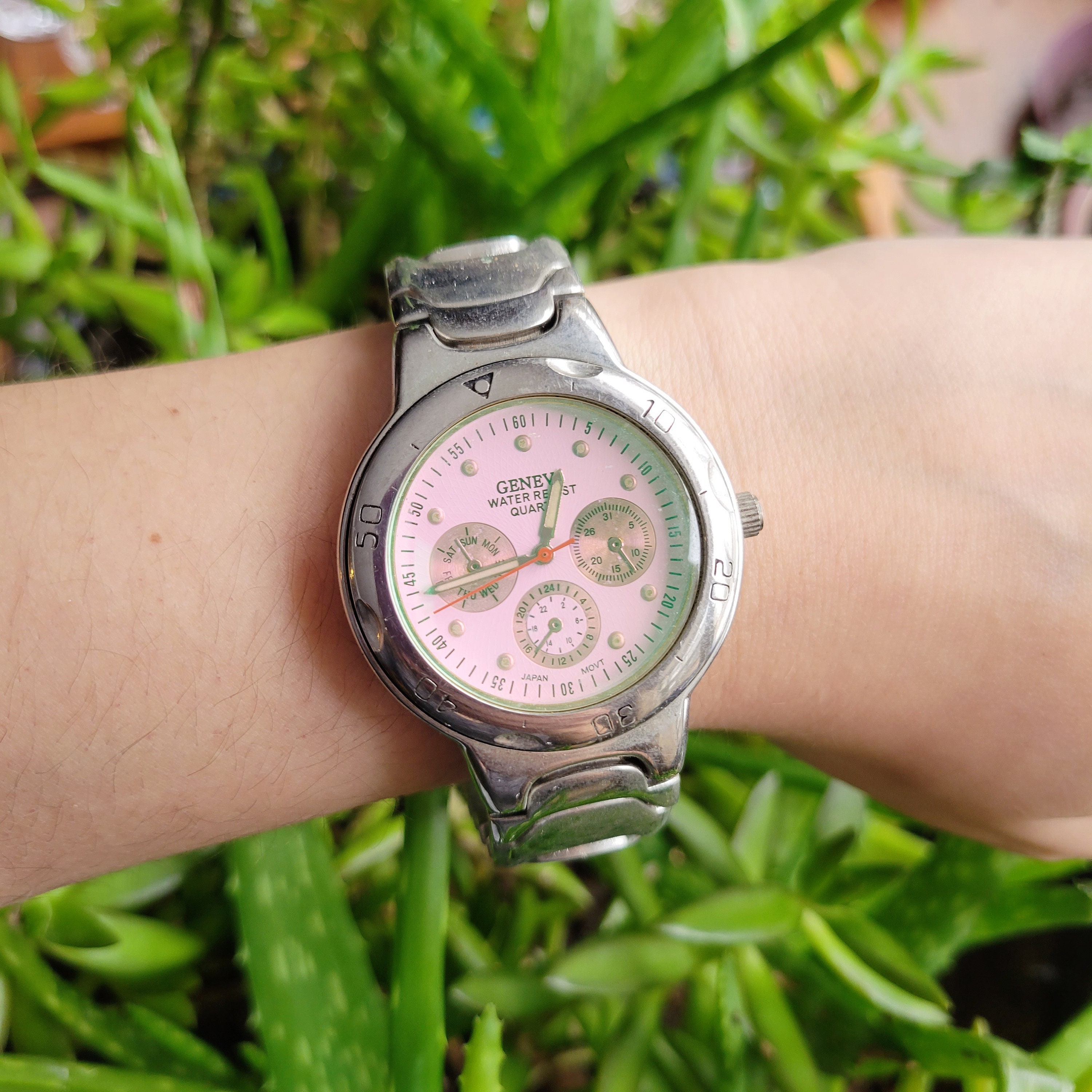 Vintage Pink Geneva Elite Irridescent Chunky Sports Quartz Calendar ...