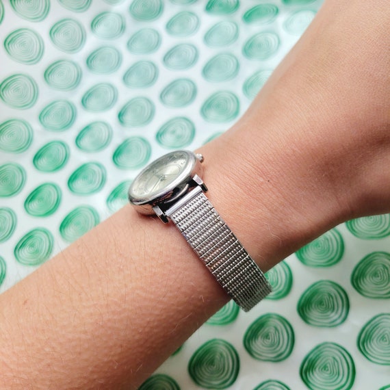 Vintage Classic Silver Marks & Spencer Stretch Watch - Gem