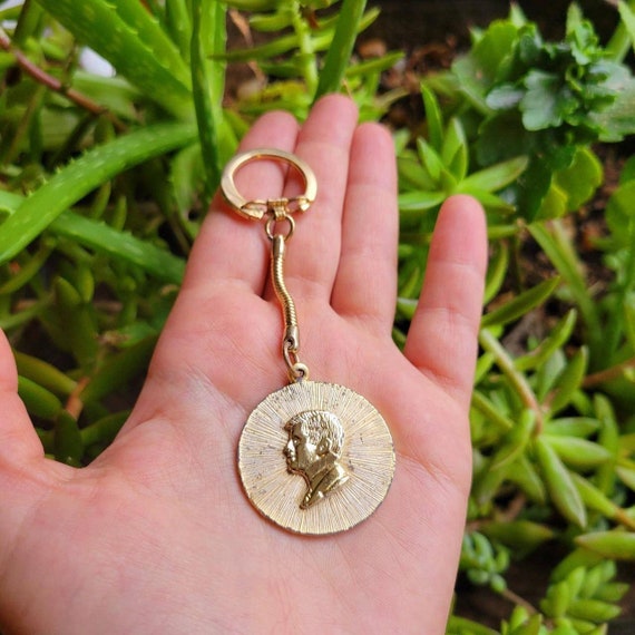 RARE* Vintage Lest We Forget John F. Kennedy Keychain - Gem