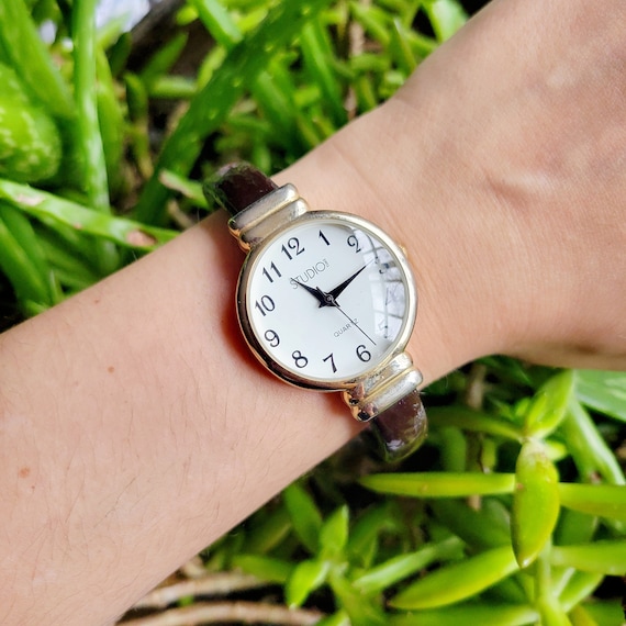 Vintage Studio Quartz Cuff Watch - Gem